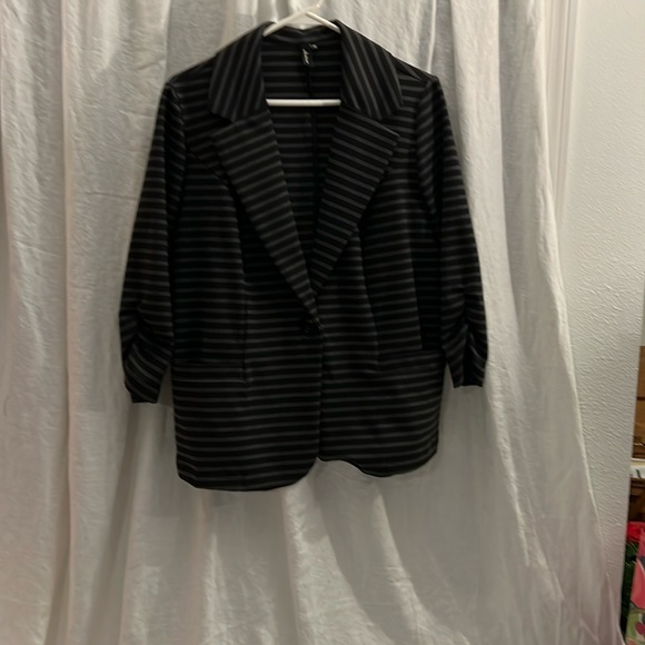 ambition | Jackets & Coats | Ambition Blazer Gently Worn | Poshmark